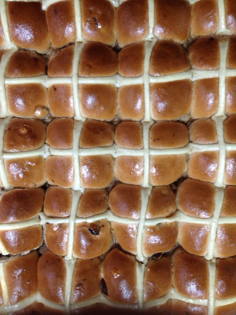 FOOD – Hot Cross Buns, mmmm | Heart London Magazine