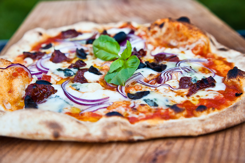 FOOD – All vendors announced for London’s largest outdoor pizza ...